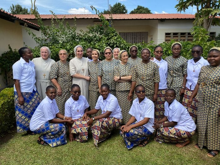 Visita a las comunidades del Congo - Religiosas Pureza de María